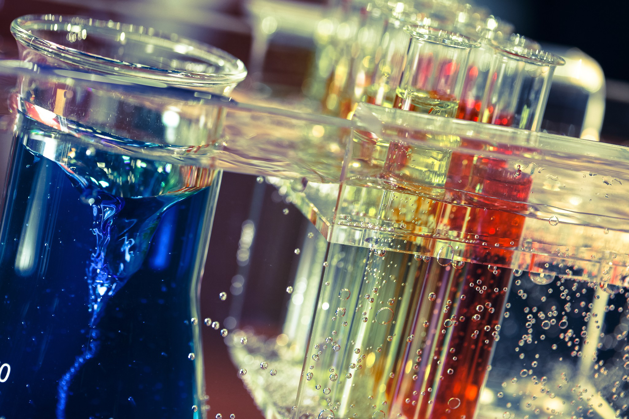 Laboratory-environmental analysis at analytica